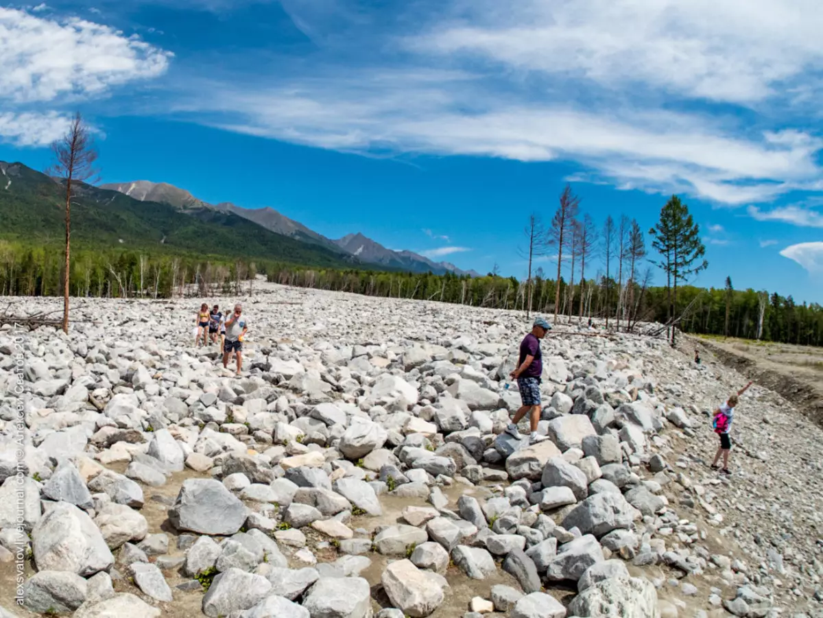 Sungai batu di Archene, Buryatia 10045_5