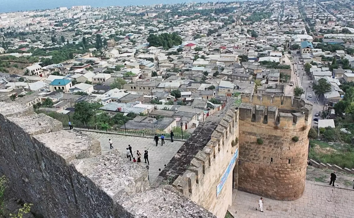 Turistentzako bidea itxita dagoen leku interesgarriak