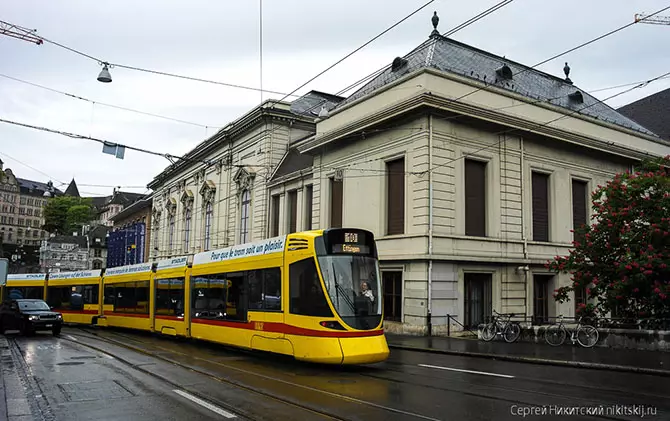 Sur le tram par pays 10160_3