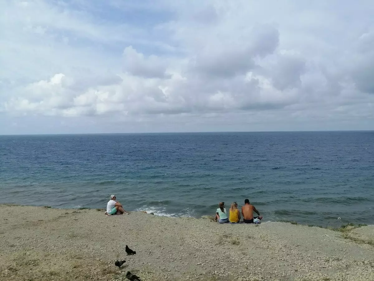 Hoe laat is dit moontlik om 'n leë strand in Anapa te vang? 1019_2