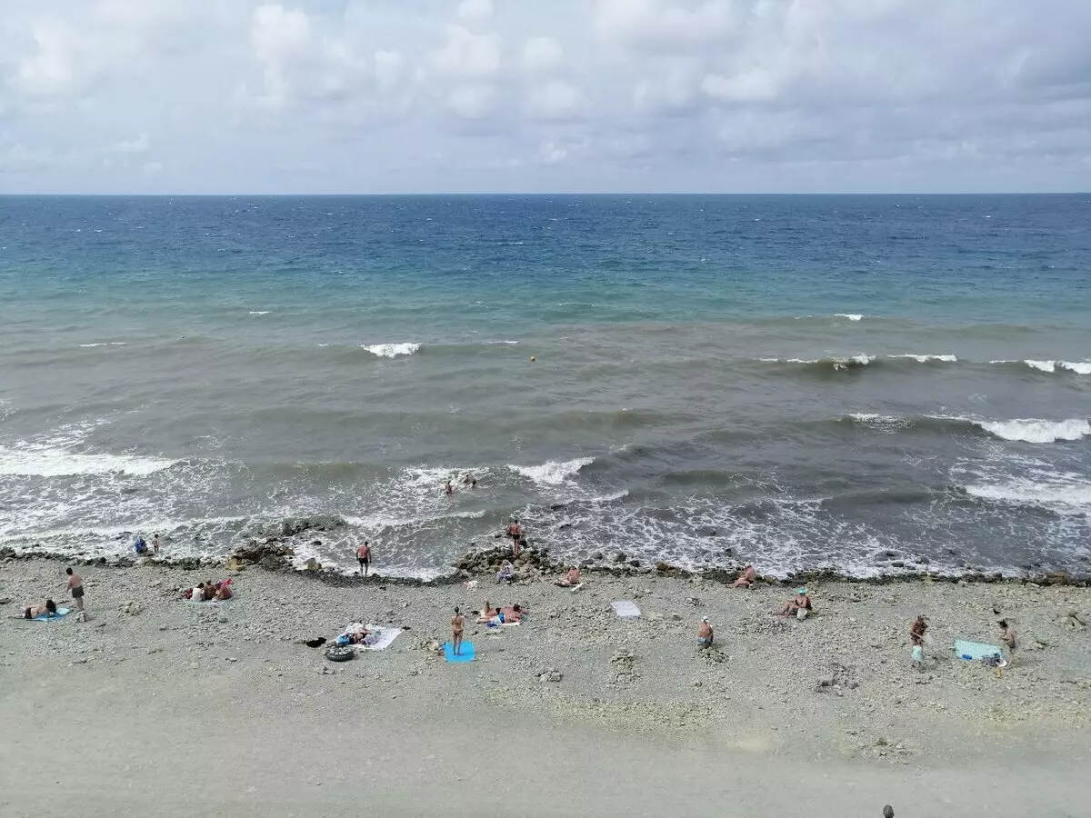 Anapa'da boş bir plajı yakalamak ne zaman mümkün mü? 1019_3