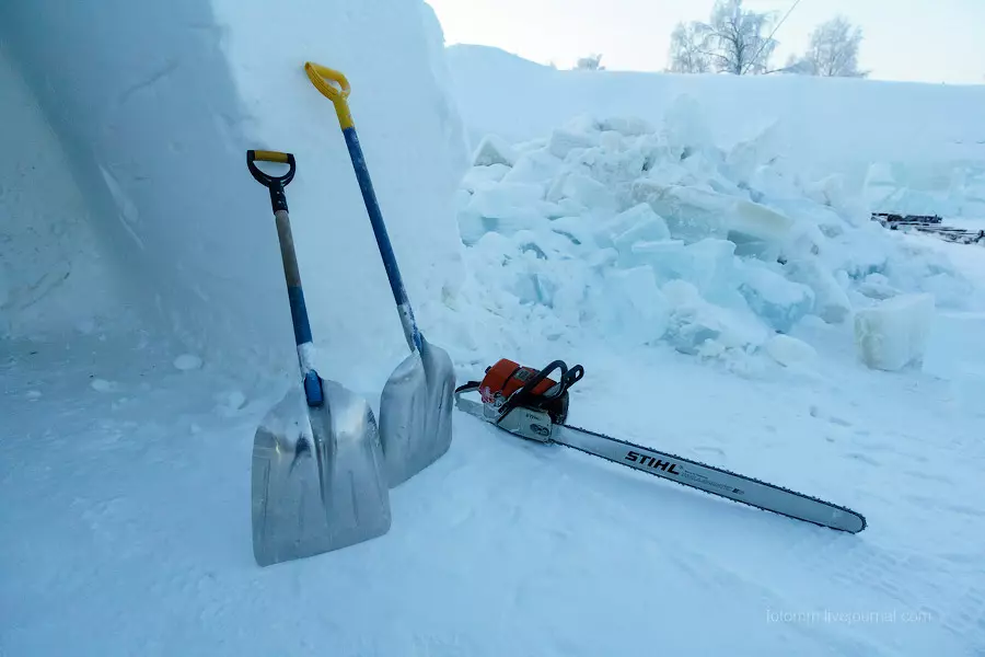 Ziyarci Sarauniyar Sarauniya ko yadda ake shiga Ice Sauna