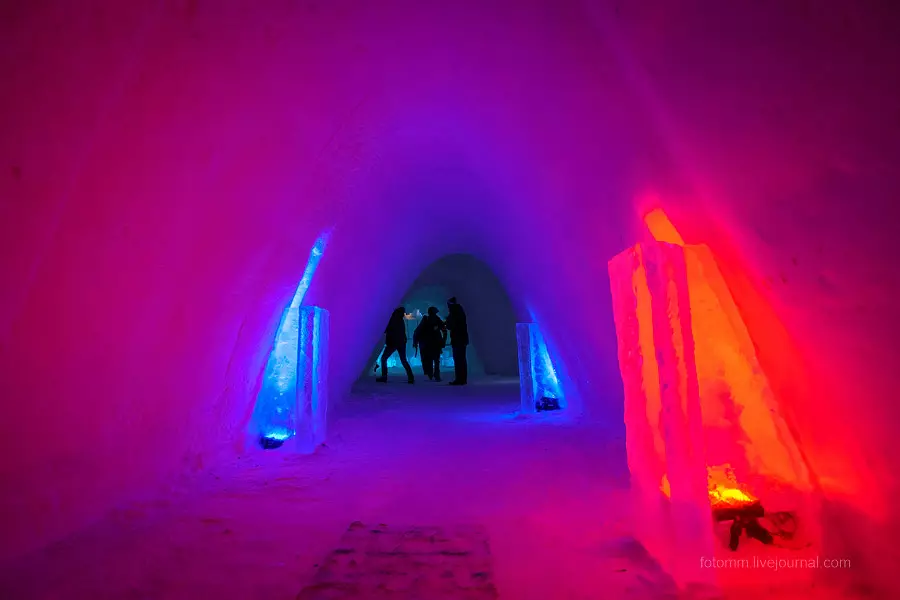 Ziyarci Sarauniyar Sarauniya ko yadda ake shiga Ice Sauna