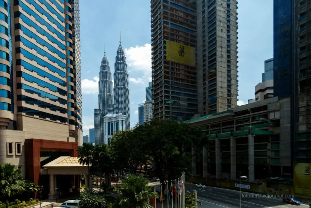 Kuala Lumpur en sy wonderwerk van lig 10385_11