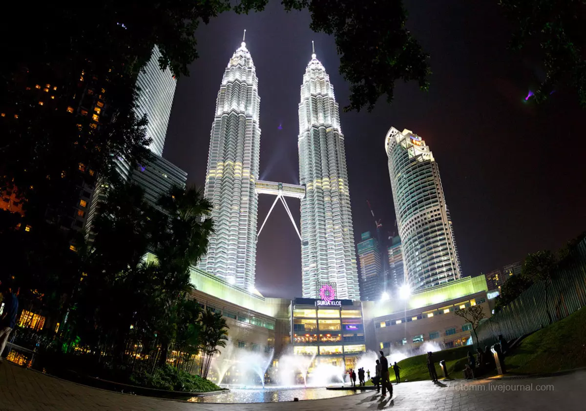 Kuala Lumpur dan keajaibannya cahaya