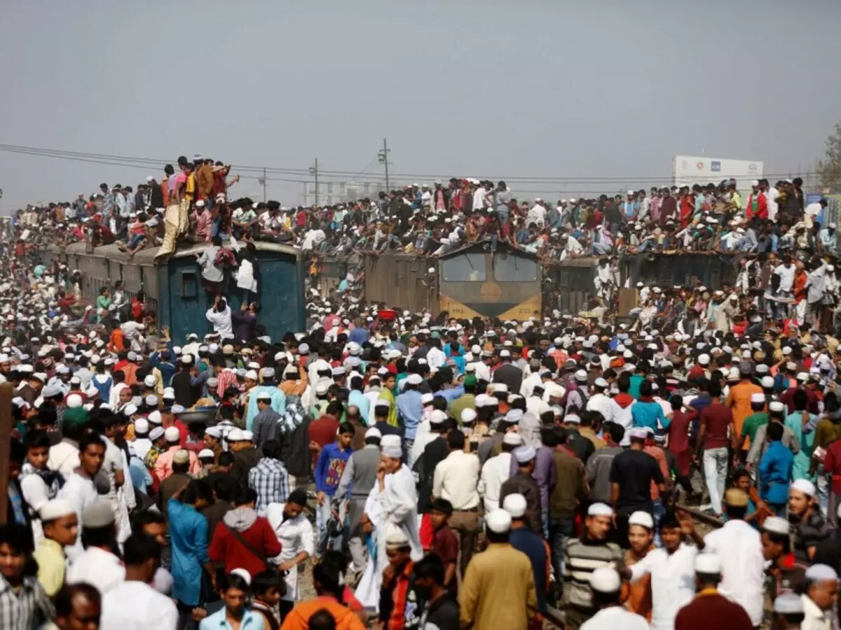 What does a peak hour looks like in the megalopolis of different countries 10600_6