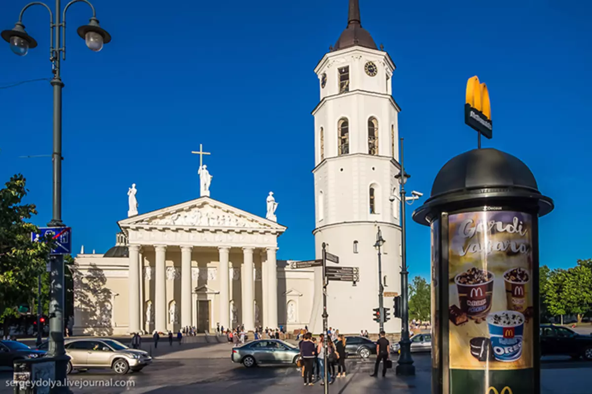 Jalutage läbi päikesepaistelise Vilniuse kaudu 10646_10