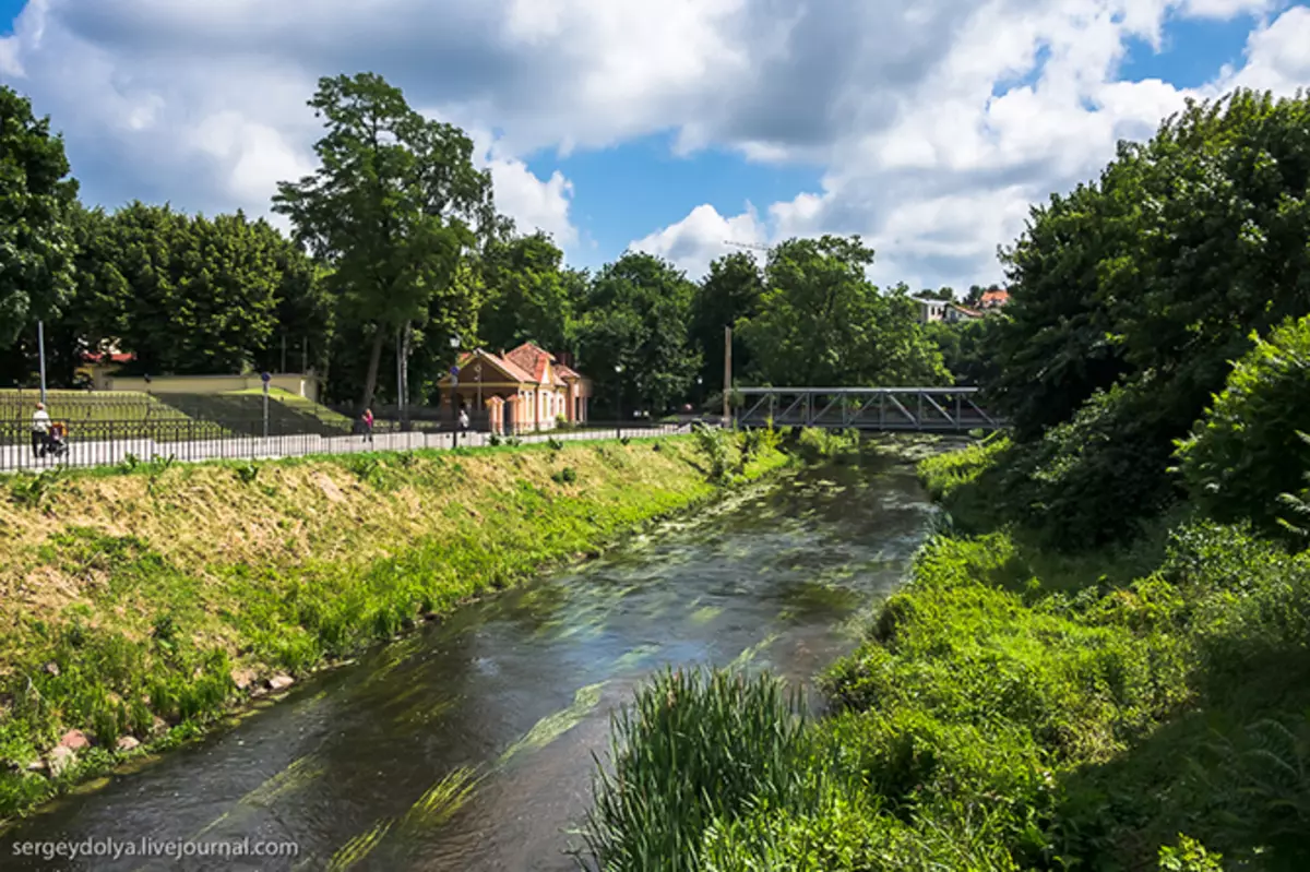 Cammina attraverso Sunny Vilnius