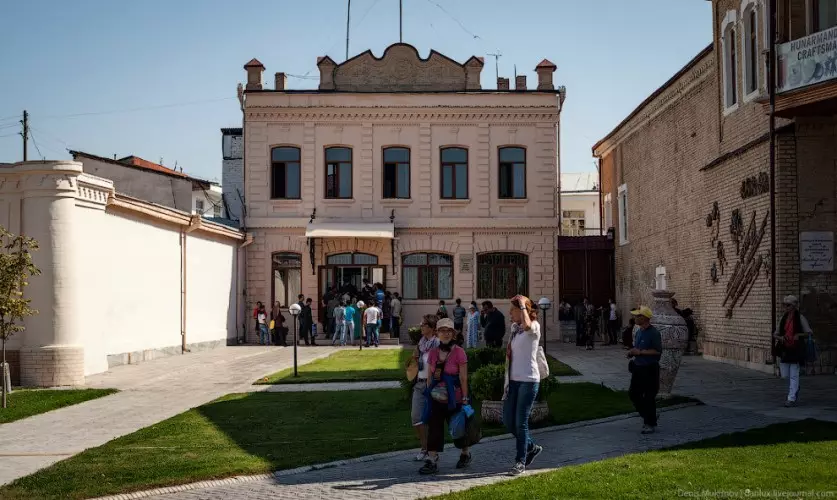 Cammina attraverso la località turistica dell'Uzbekistan 10762_8