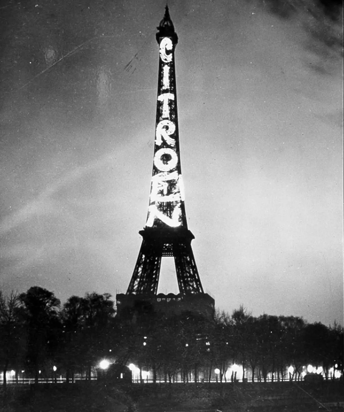 Fapte curioase despre Turnul Eiffel 10938_9