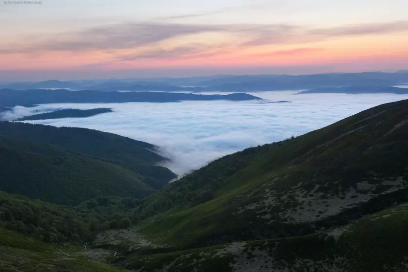 Borzhava - Mountain Valley of Clouds and Sun 10982_16