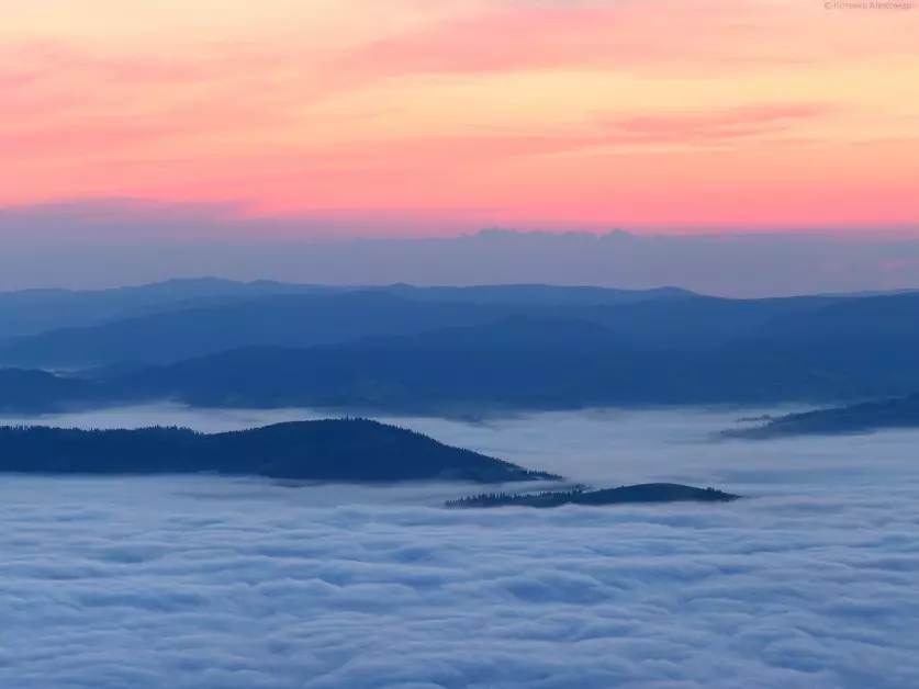 Borzhava - Mountain Valley of Clouds and Sun 10982_18