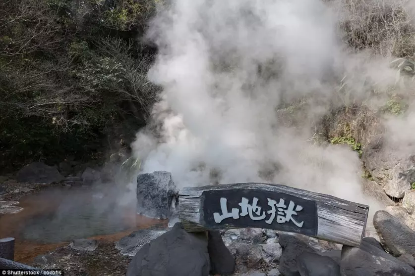 Takulandilani ku gehena: mzinda waku Japan wa Bepu, womwe umayima pa volcano 10999_13