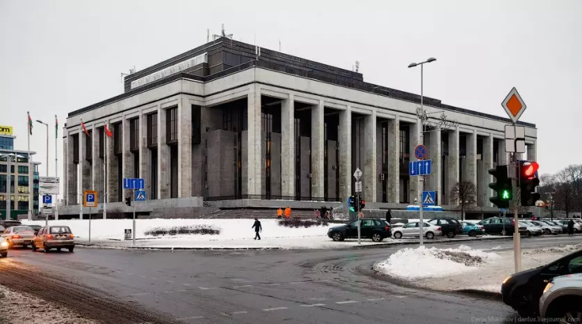 Разходете се през централните улици на Минск 11058_3