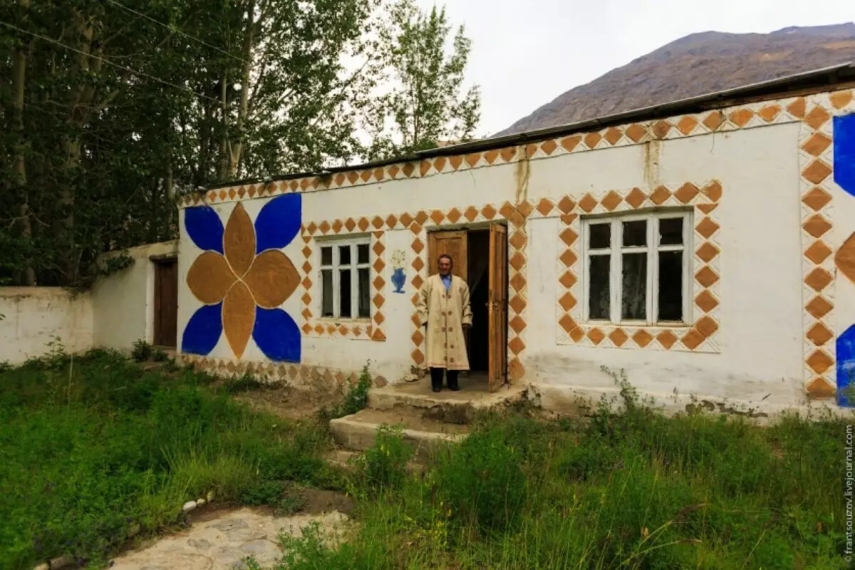 Pamir evi və qədim qalanın xarabalıqları 11182_26