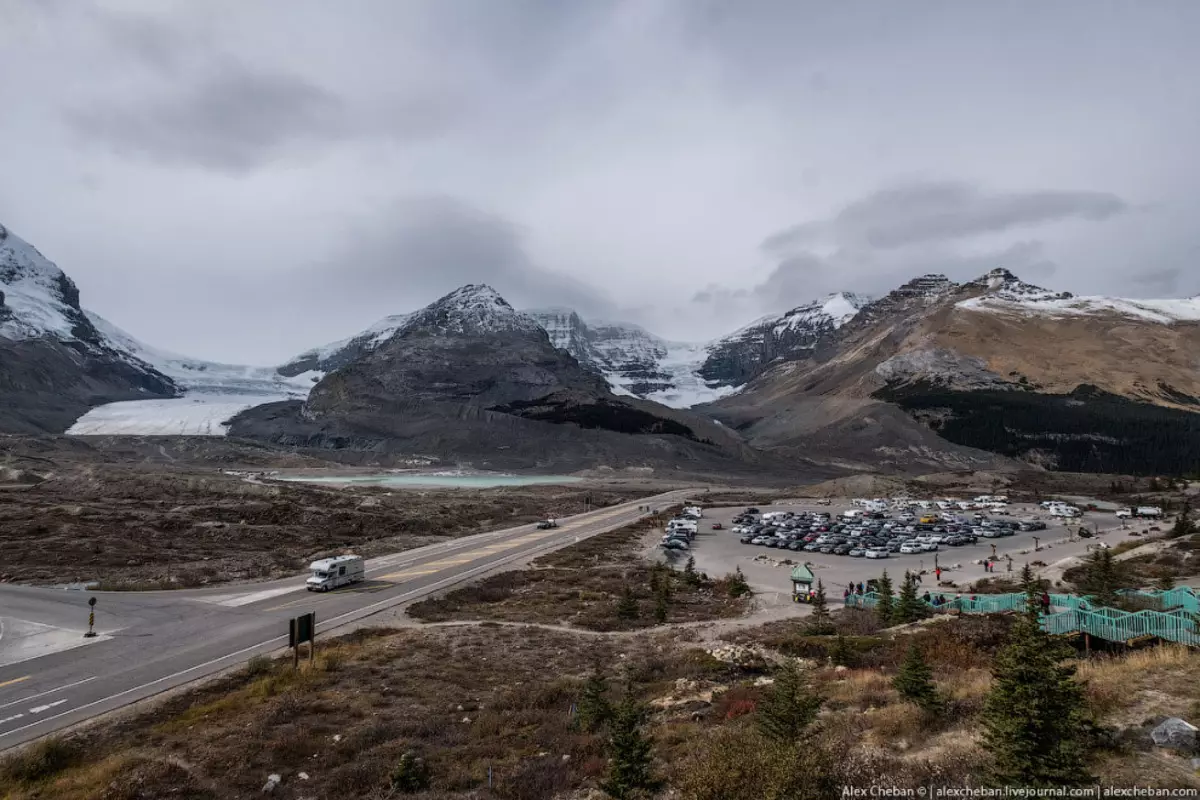 Columbia Icefield. Glaciär atambasca.