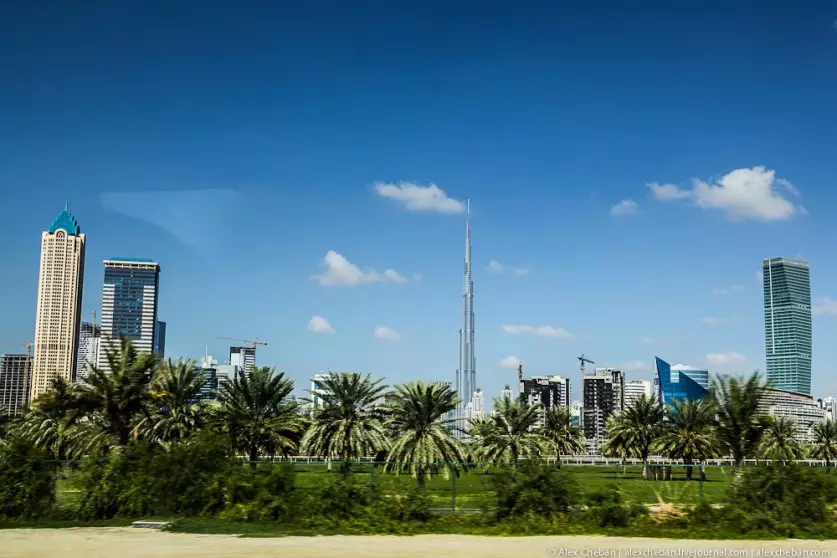 Dubai skyscrapers cuam tshuam rau kev xav 11361_42