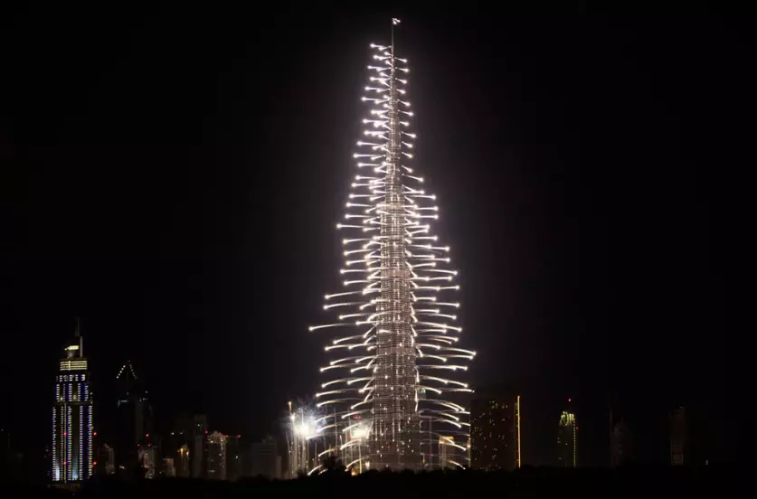 Dubai skyscraper na nakakaapekto sa imahinasyon 11361_45