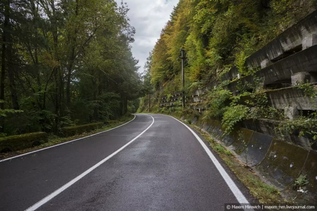 Dağ yolu köçürmələri üzərində səyahət 11377_11