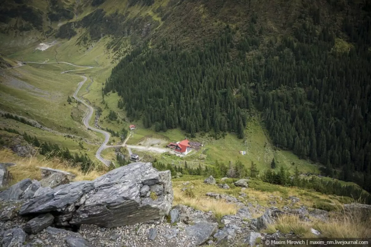 נסיעה מעל הכביש ההר transfagaras 11377_23