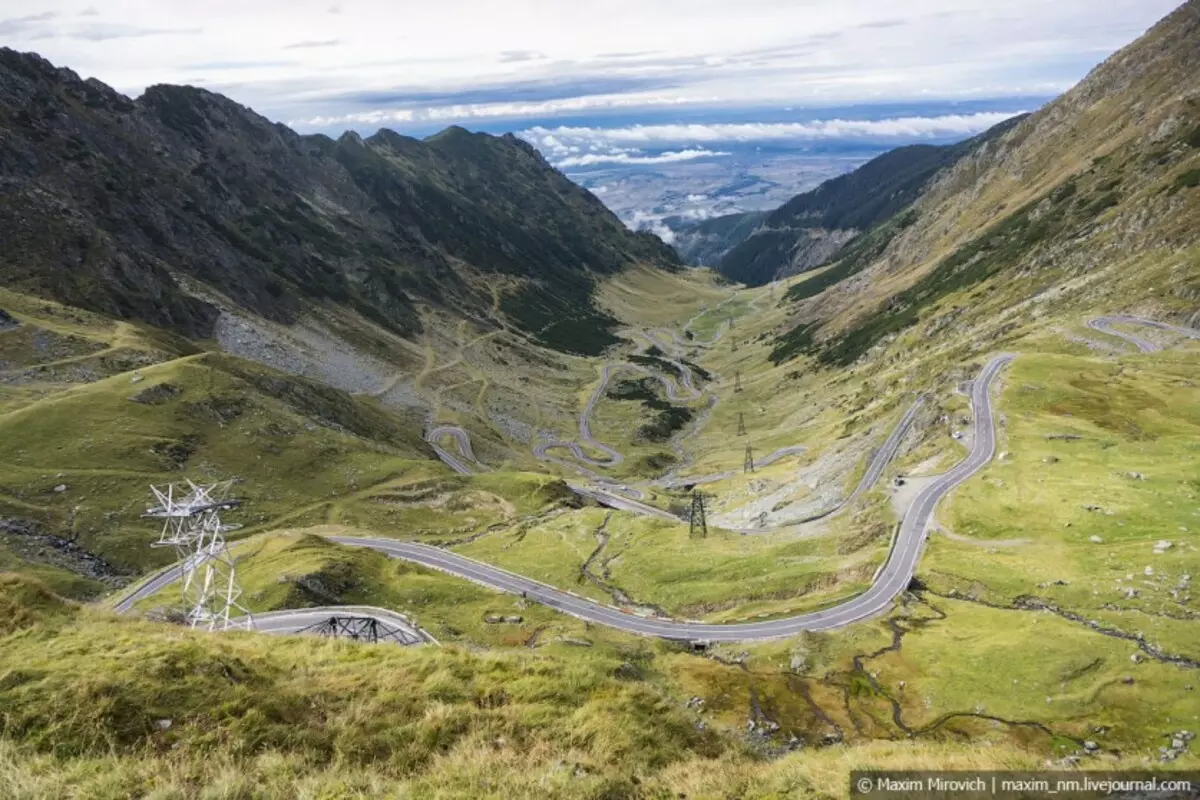 Ferðast yfir Mountain Road Transfagaras 11377_29