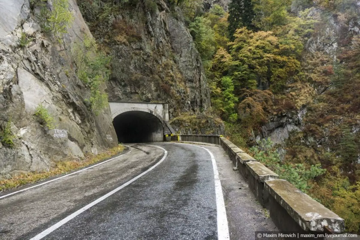 Dağ yolu köçürmələri üzərində səyahət 11377_8