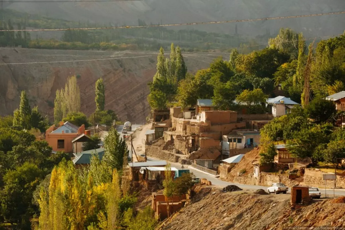 Tajikistan. Fitsangatsanganana amin'ny Tendrombohitra Ankizy 11378_11