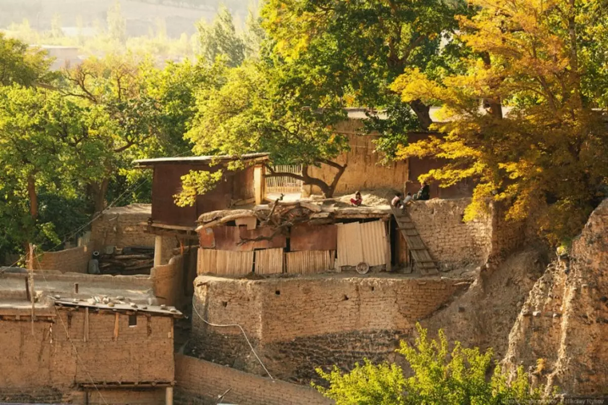 Tajikistan. Fitsangatsanganana amin'ny Tendrombohitra Ankizy 11378_13