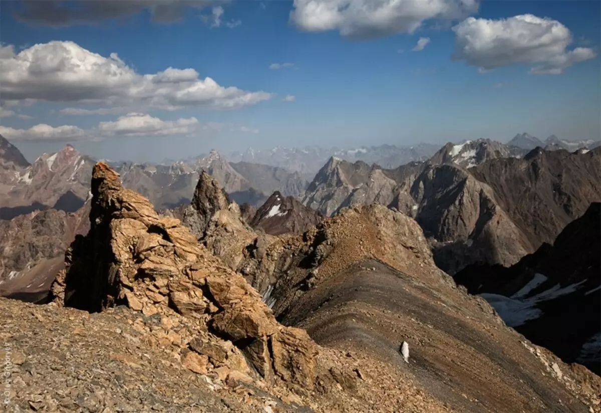 Tajikistan. Fitsangatsanganana amin'ny Tendrombohitra Ankizy 11378_48