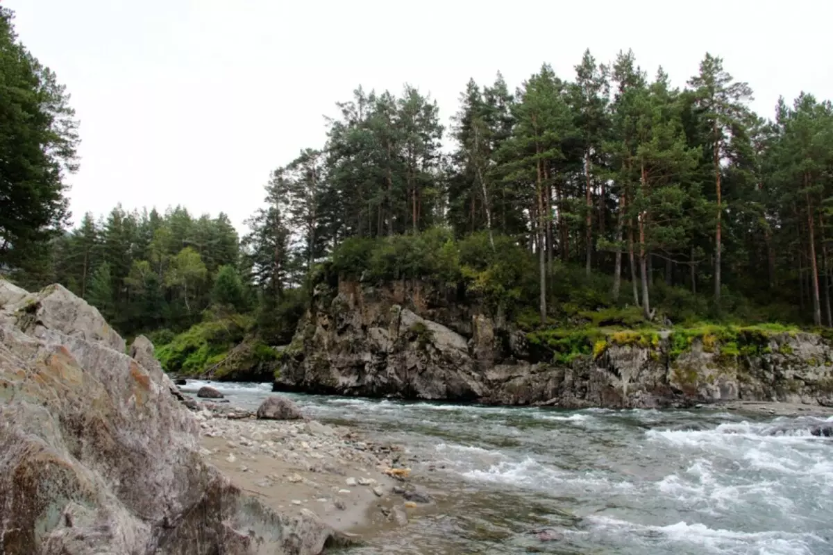 Faszinéierend Landschaften vum Altai 11413_13