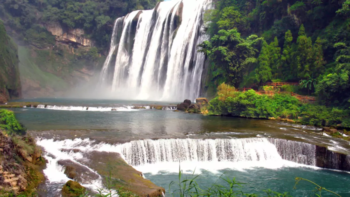 Majestic foss Huangoshu. 11432_10