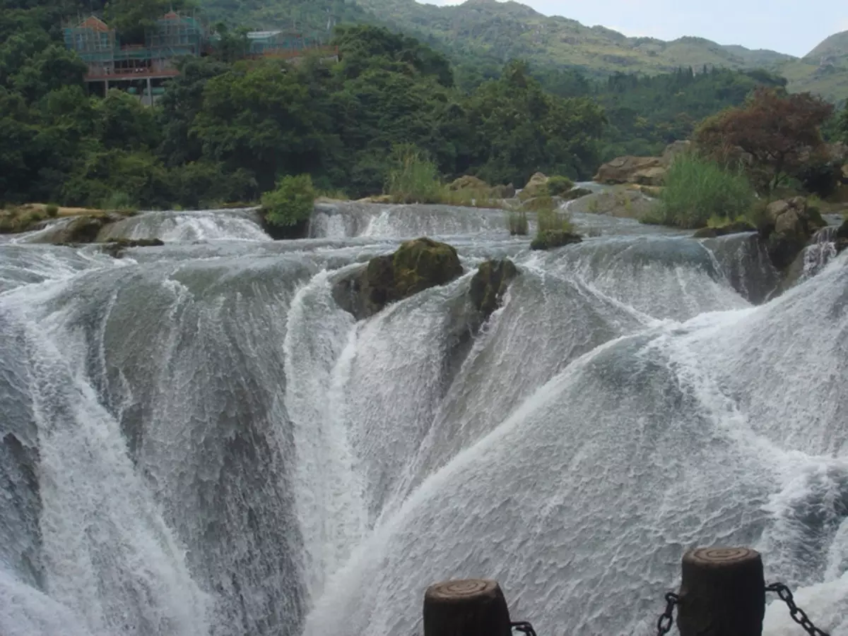 Керемет сарқырама Huangoshu 11432_12