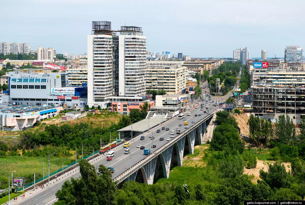 Міст через заплаву річки Цариця