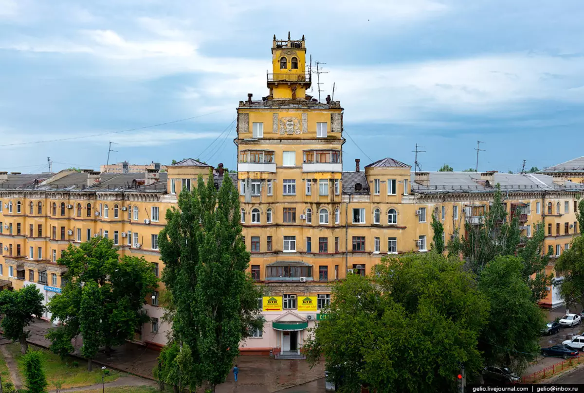 Жылы дом у Тракторозаводском раёне па адрасе: вул. Дзяржынскага, 15.