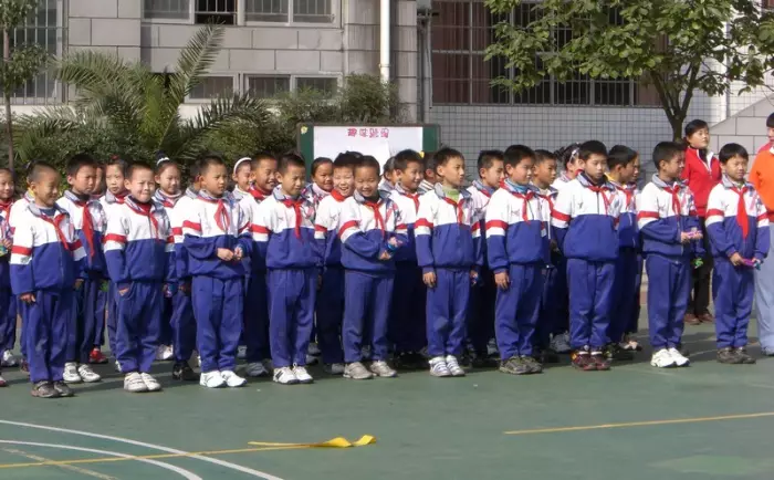 ¿Cuáles son los estudiantes de estudiantes de la escuela en diferentes países? 11586_9