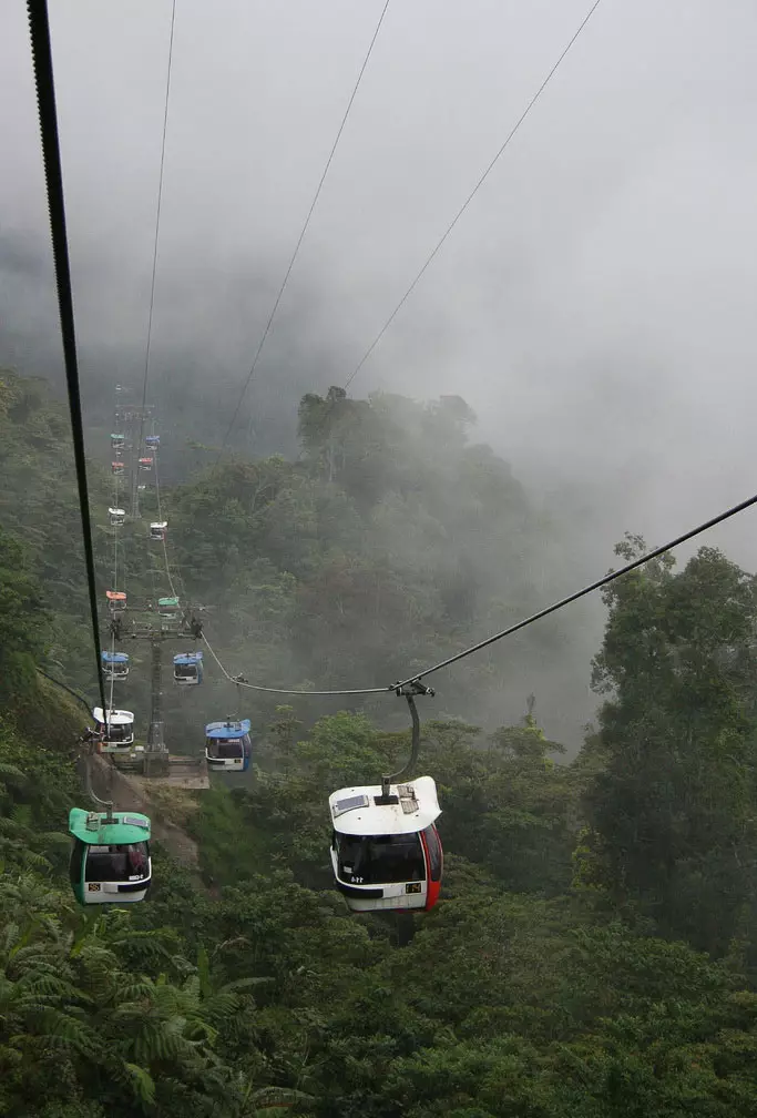 Ama-12 ama-Cableways amahle kakhulu omhlaba 11595_1