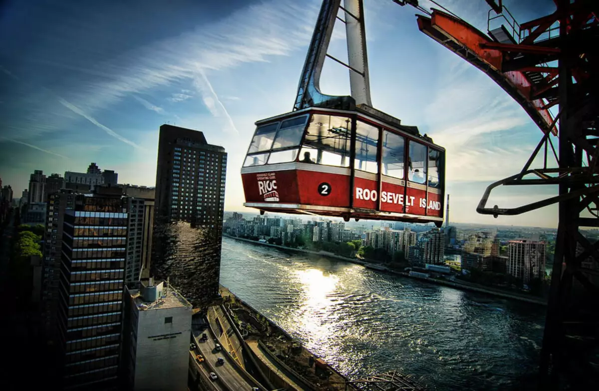 Cable car Manhattan - Roosevelt Island.