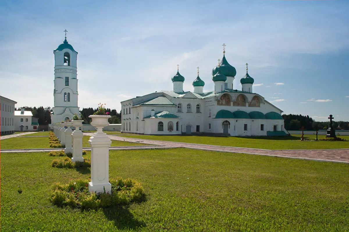 Қасиетті Лодено жерлерімен саяхаттау 11681_8