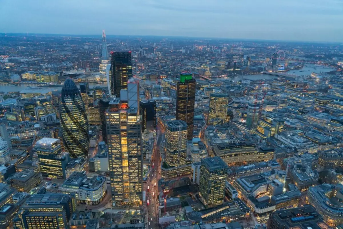 London in evening lights 11806_8