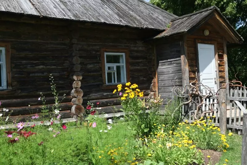 Pushkin Mountain - Mikhailovskoye