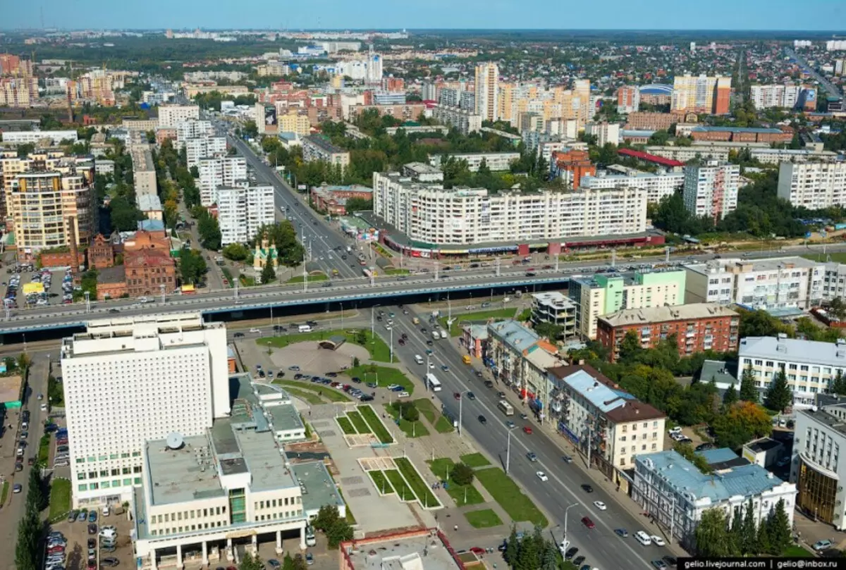 Yksi Venäjän suurimmista kaupungeista - Omsk korkeudesta 11843_7