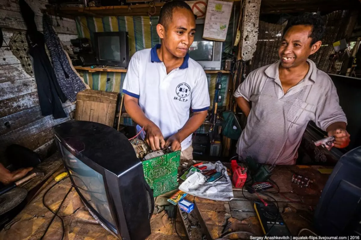 ទីផ្សារអាហ្វ្រិកធម្មតាមួយដោយគ្មាន sanepidadzor 11929_13