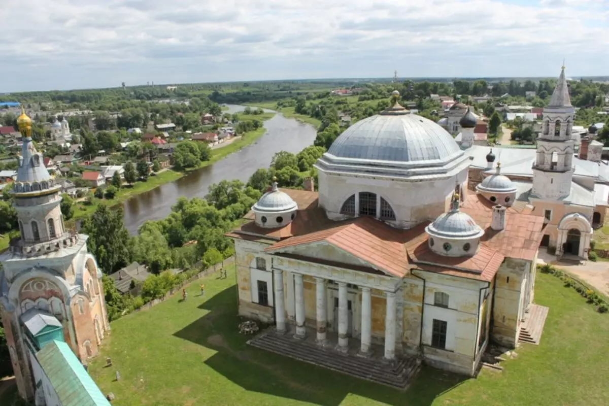 Atmosfersko mesto Torzhok. 12004_1