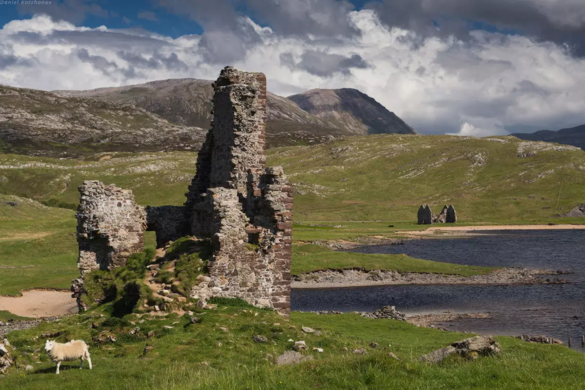 Scotland কাছাকাছি ভ্রমণ: লাইভ পাথর