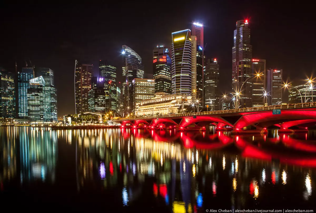 Reflexiones de la noche Singapur