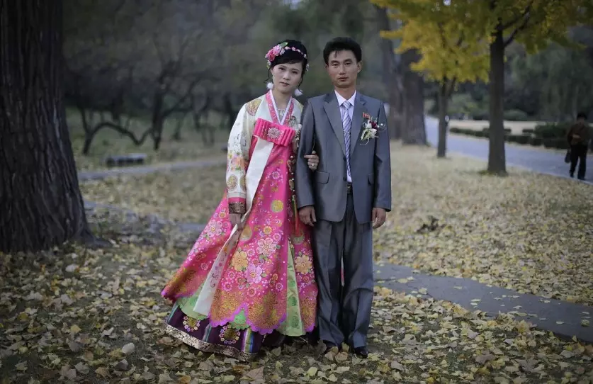 Vestidos de casamento tradicionais de diferentes países 12202_12