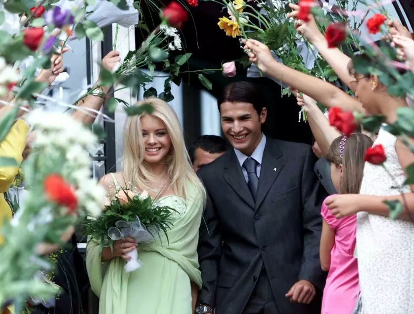 Vestidos de casamento tradicionais de diferentes países 12202_14