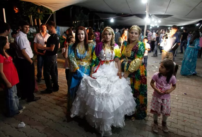 Vestidos de casamento tradicionais de diferentes países 12202_2