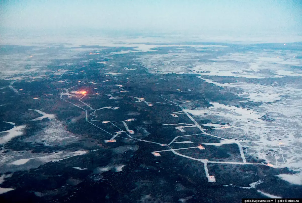 Eļļas tornis Tyumen reģionā.