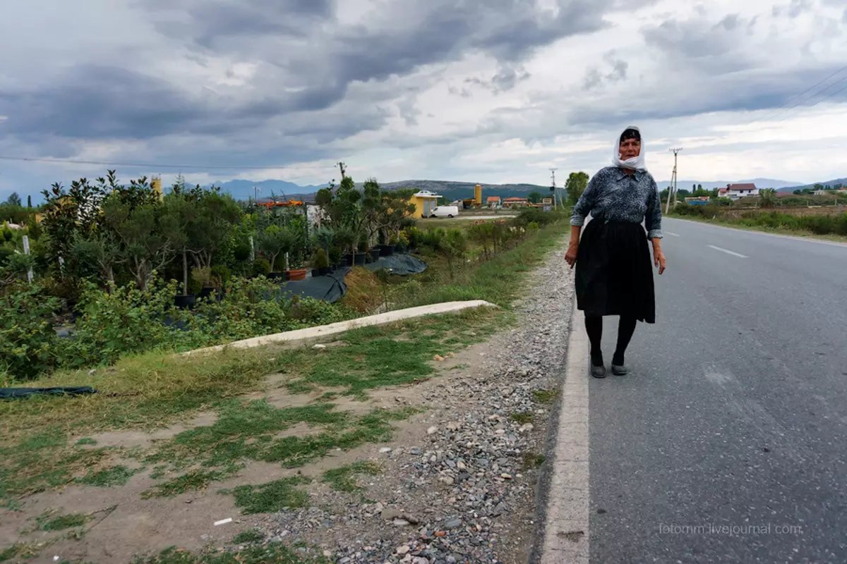 Hitchhiker en Albanio 12360_79